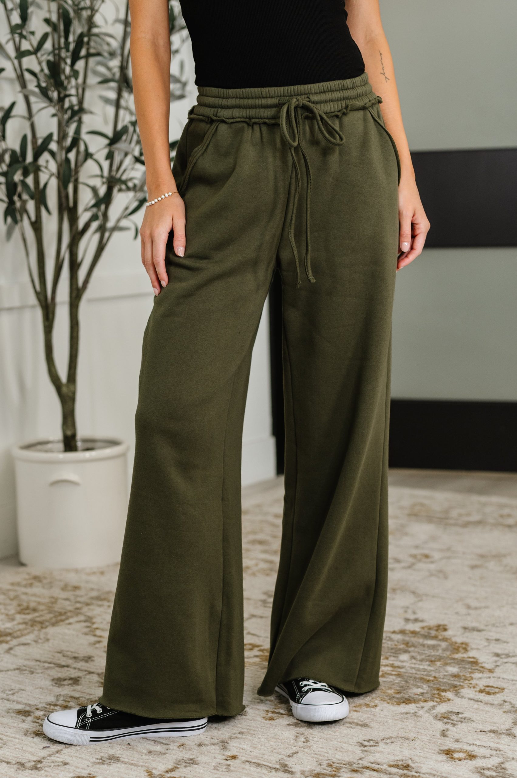 Lounge Line Wide Leg Sweats in Dark Olive – velveflow